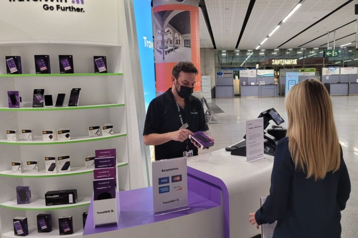 Best 2024 Spain SIM Card for Tourists at Major Airports